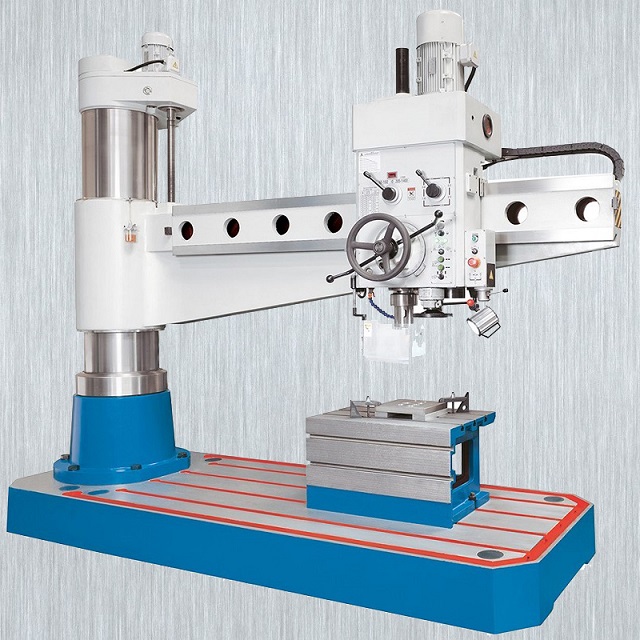 R80V Heavy Duty Radial Drilling Machine - MAXNOVO MACHINE
